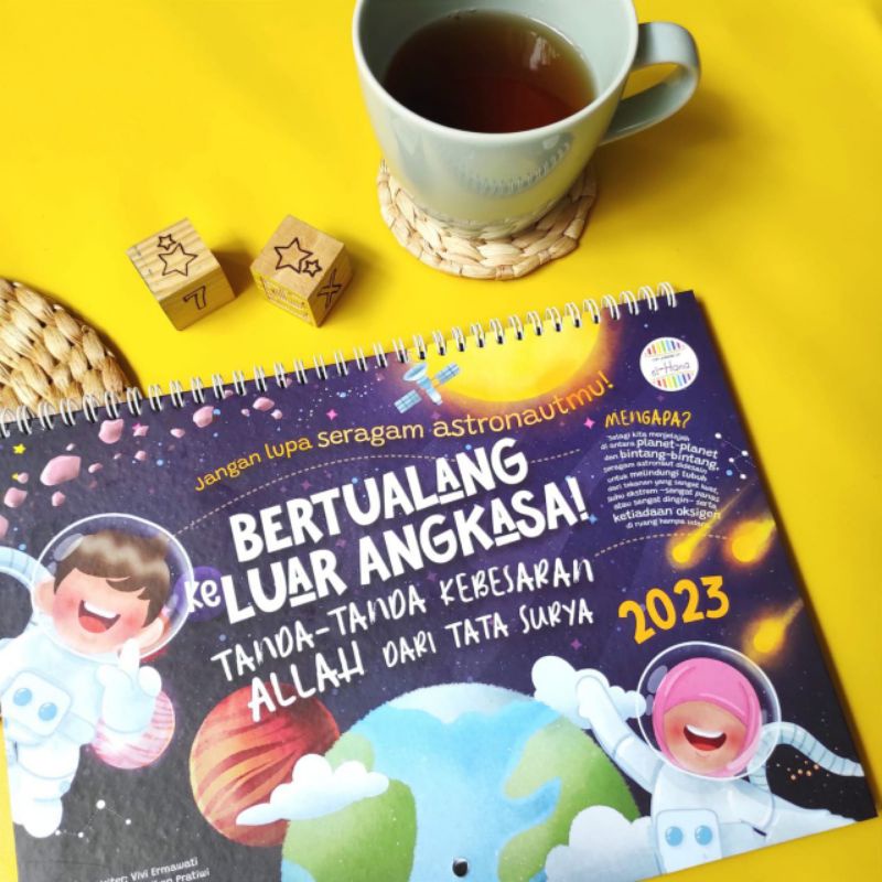 Jual Kalender Anak Islami tema Luar Angkasa / kalender Bertualang ke ...