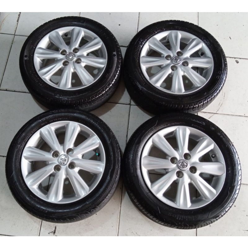 Jual Velg Mobil Bekas OEM Copotan Toyota Yaris P8 Ring 15 Pcd 4x100 + Ban 185 65 R15 Buat Calya ...