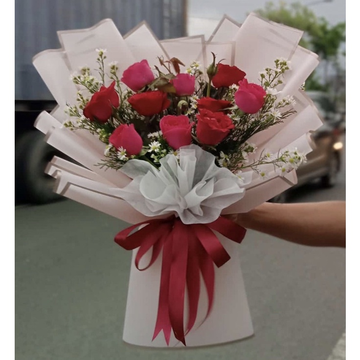 Jual hand bucket / buket bunga mawar / buket wisuda / frash rose ...
