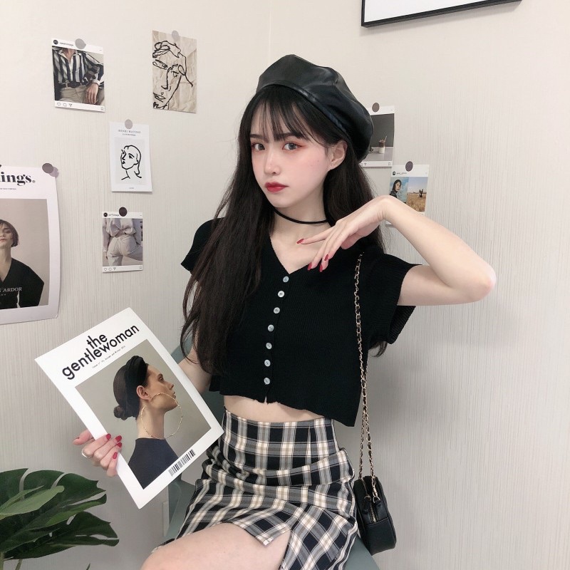 Jual KOREAN KNITT CROP TOP MODEL LENGAN PENDEK KANCING AKTIF (BJCN7190 ...