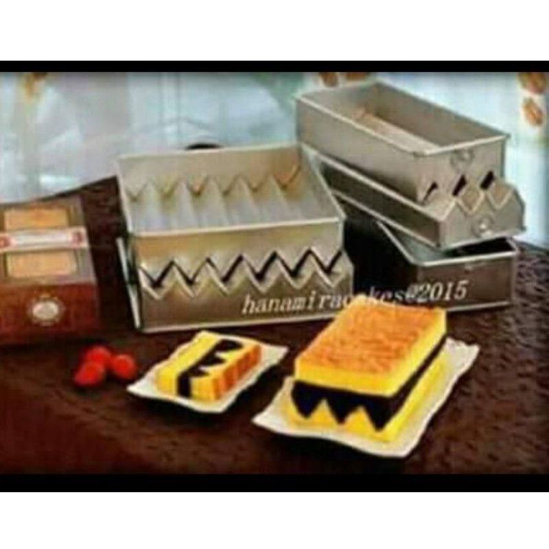 Jual LOYANG BOLU GULUNG ZIGZAG /LOYANG SPIKU 1 Set isi 2 (22x22cm ...