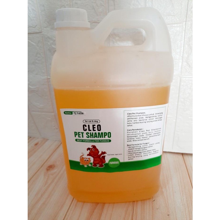 Jual Shampoo Cleo Shampo Anti Fungus/Jamur Untuk Anjing Dan Kucing 5 ...