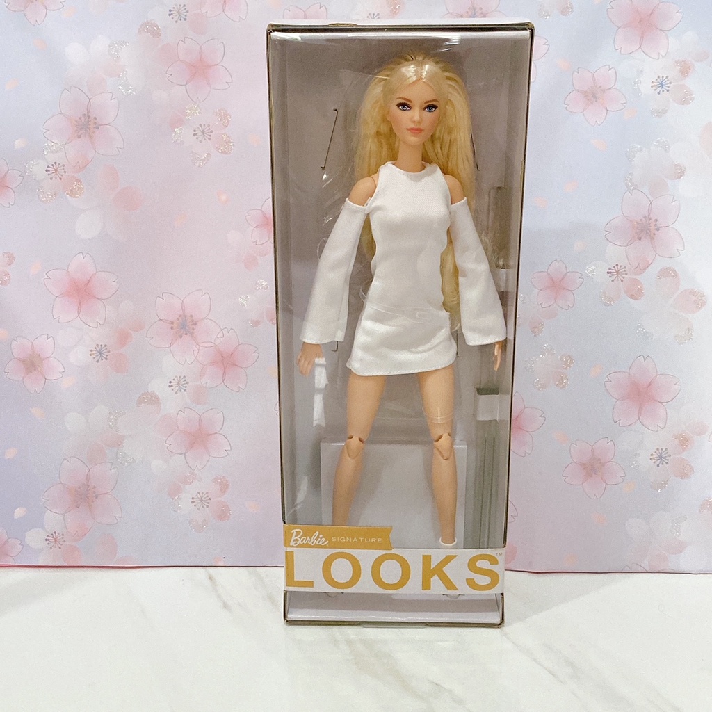 Jual Boneka Barbie Looks Victoria Generasi Pertama Boneka Barbie ...