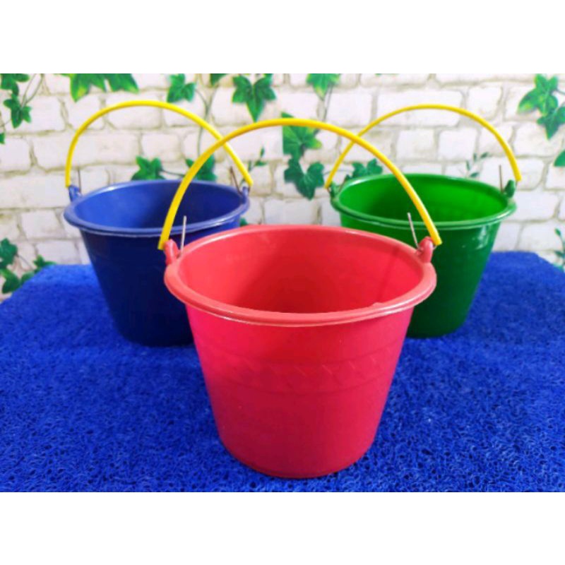 Jual TIMBA PLASTIK WARNA 1/5 GL / TIMBA SERBAGUNA | Shopee Indonesia
