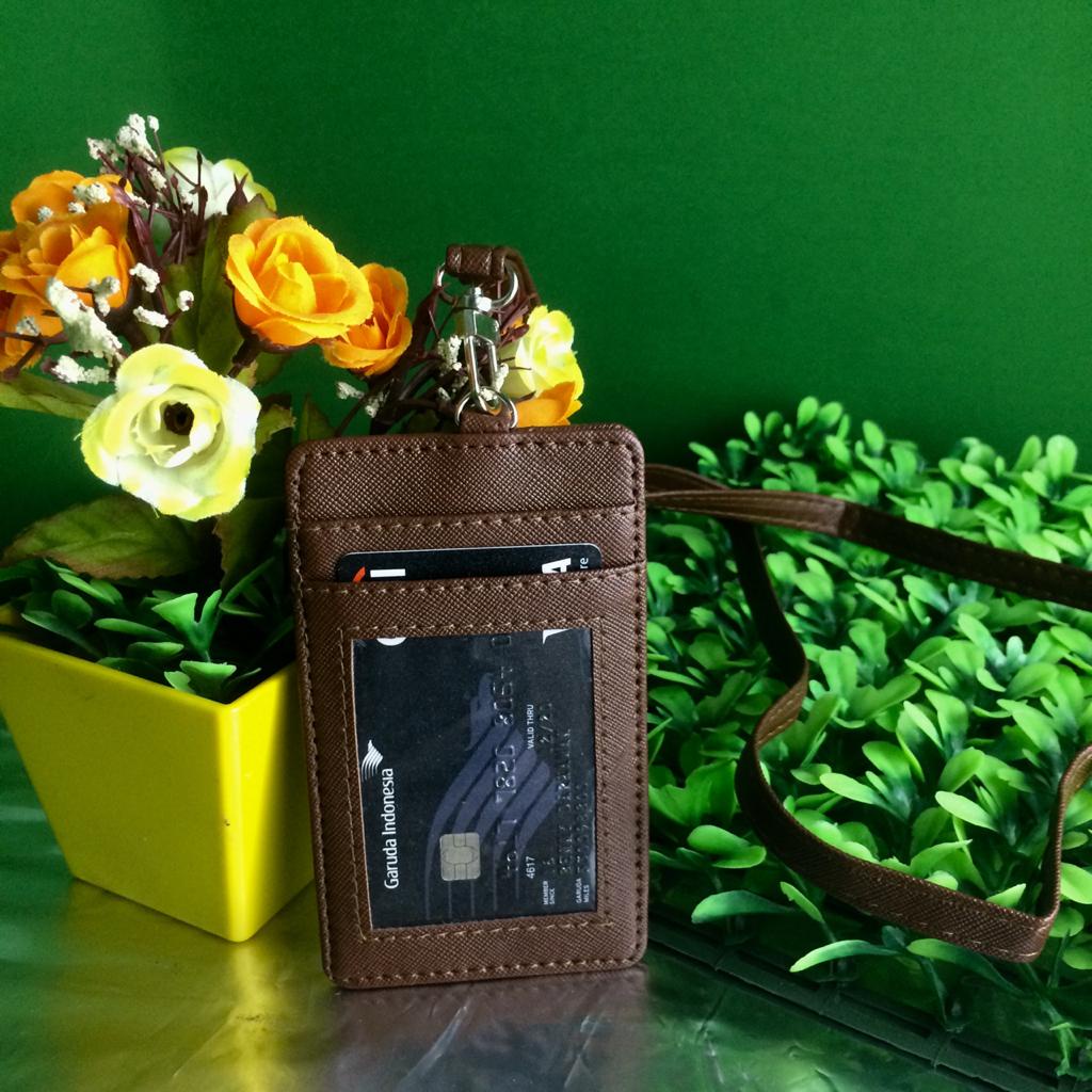 Jual Name Tag / Gantungan ID Card Kulit / ID Card Holder Pria dan ...