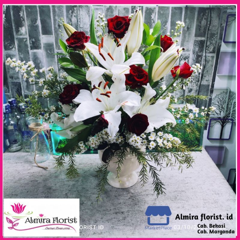 Jual [FRESH] Karangan bunga meja segar | Bunga vas meja casablanca ...