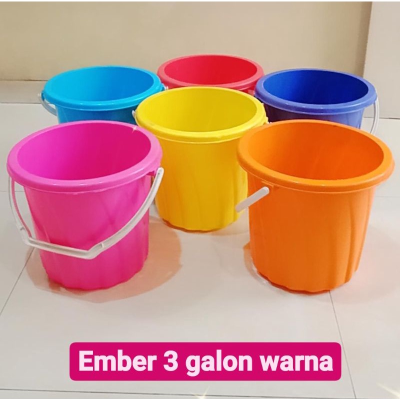 Jual Ember 3 galon warna orisinil - ember air 11,5 liter - ember kamar mandi | Shopee Indonesia