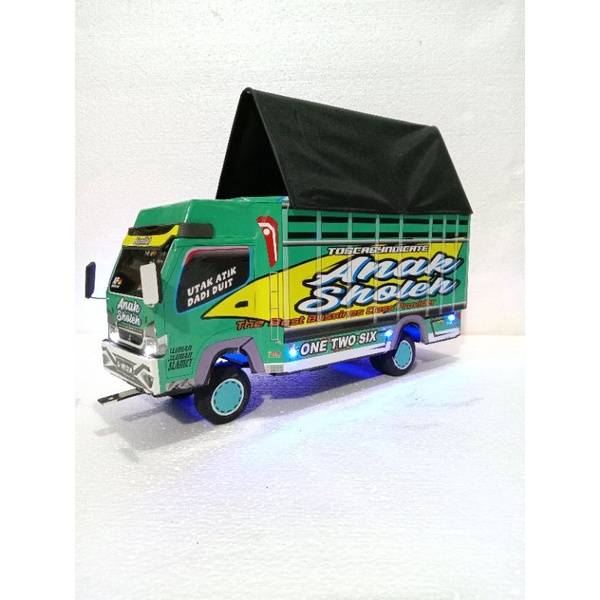 Jual Miniatur truk mobil oleng miniatur truck miniatur trek miniatur ...