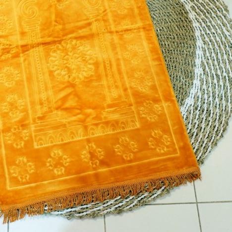 Jual sejadah al jedah polos bahan lembut - random/grosir | Shopee Indonesia