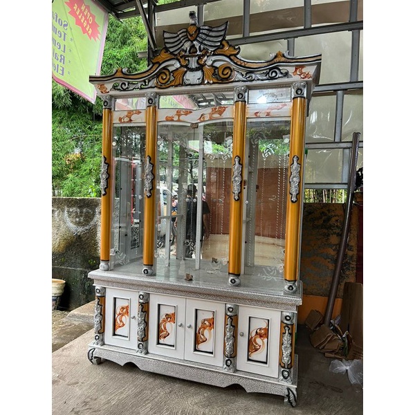 Jual lemari pajangan Garuda resin | Shopee Indonesia