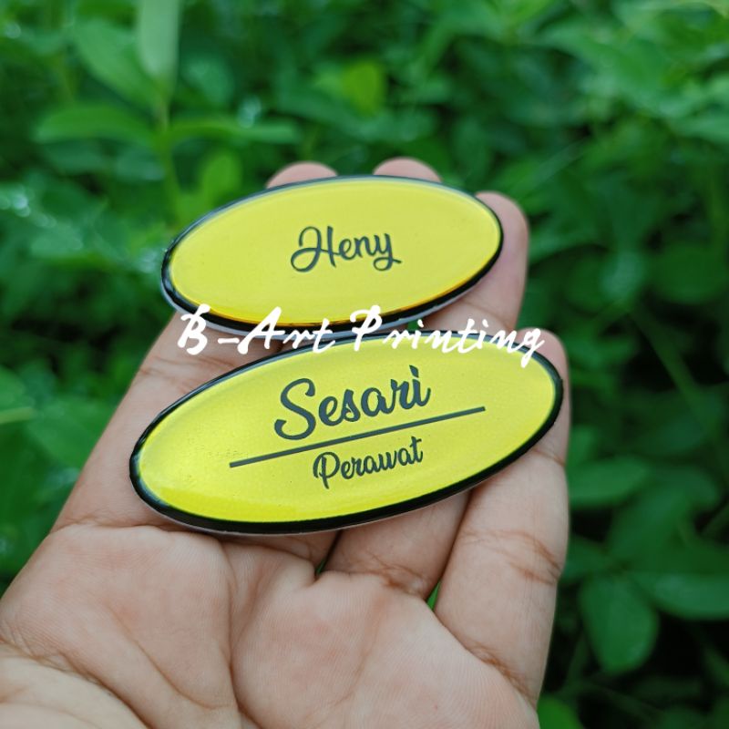Jual Name Tag Oval Papan Nama Dada Oval Pin Nama Logo Costum Gold ...