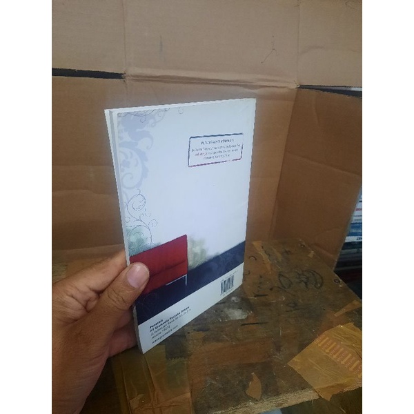 Jual CERITA PENDEK TENTANG CERITA CINTA PENDEK by Djenar Maesa Ayu ...