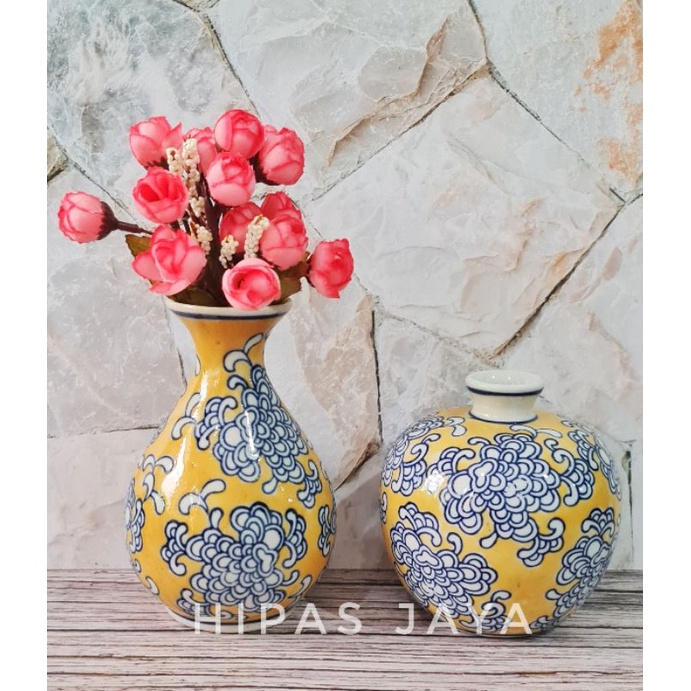 Jual Guci Mini Yellow Cantik/ Vas Bunga Keramik Import (Chat sebelum ...