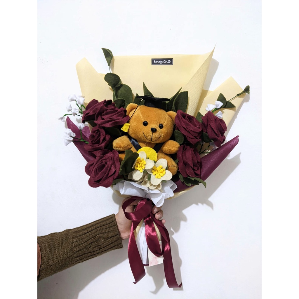 Jual Bucket Bunga Boneka Graduation Bunga Wisuda buket kain Flanel lucu ...