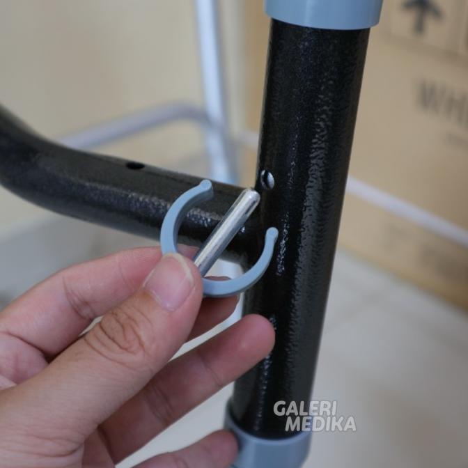Jual Avico Walker Standar Alat Bantu Jalan Tanpa Roda | Shopee Indonesia