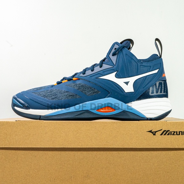 Jual Sepatu Volley Mizuno Wave Momentum 2 Mid V1GA211721 Original BNIB ...
