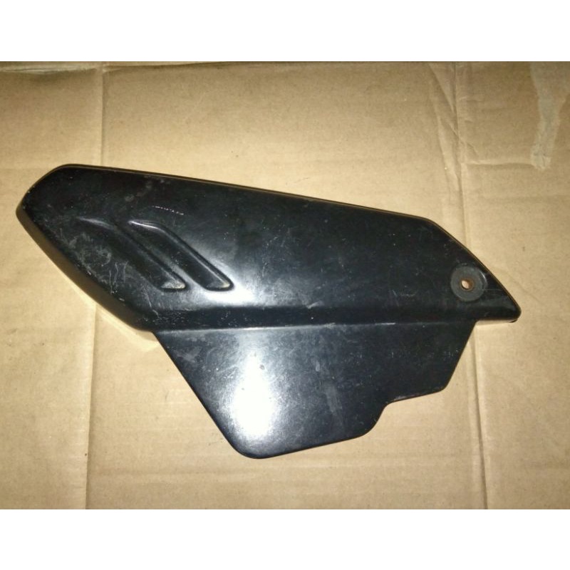 Jual Cover Body Tutup Aki Yamaha Crypton / Force 1 Original Second ...