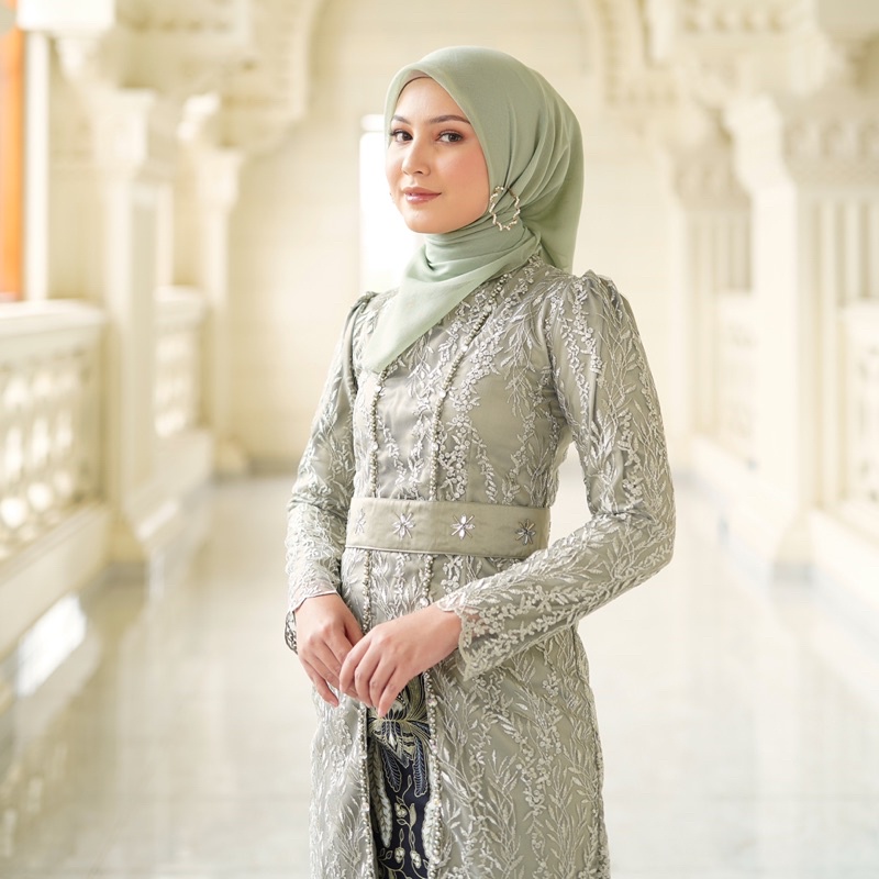 Jual Gaun Kebaya Kutubaru Wisuda/Lamaran/Kondangan Modern | Shopee ...