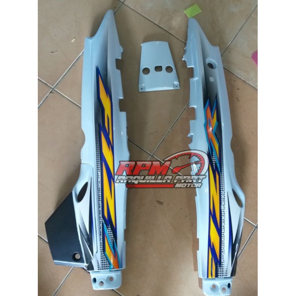 Jual Cover Body Belakang Yamaha Fizr F1zr Bodi Belakang Kanan Kiri Fiz ...