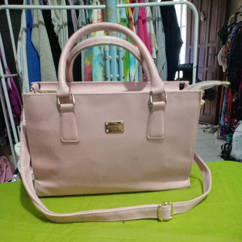 Jual tas sling pink WPS minus tf warna | Shopee Indonesia