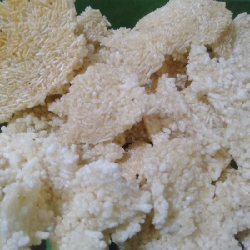 Jual kerupuk nasi goreng / intip kerak nasi goreng camilan snack renyah ...