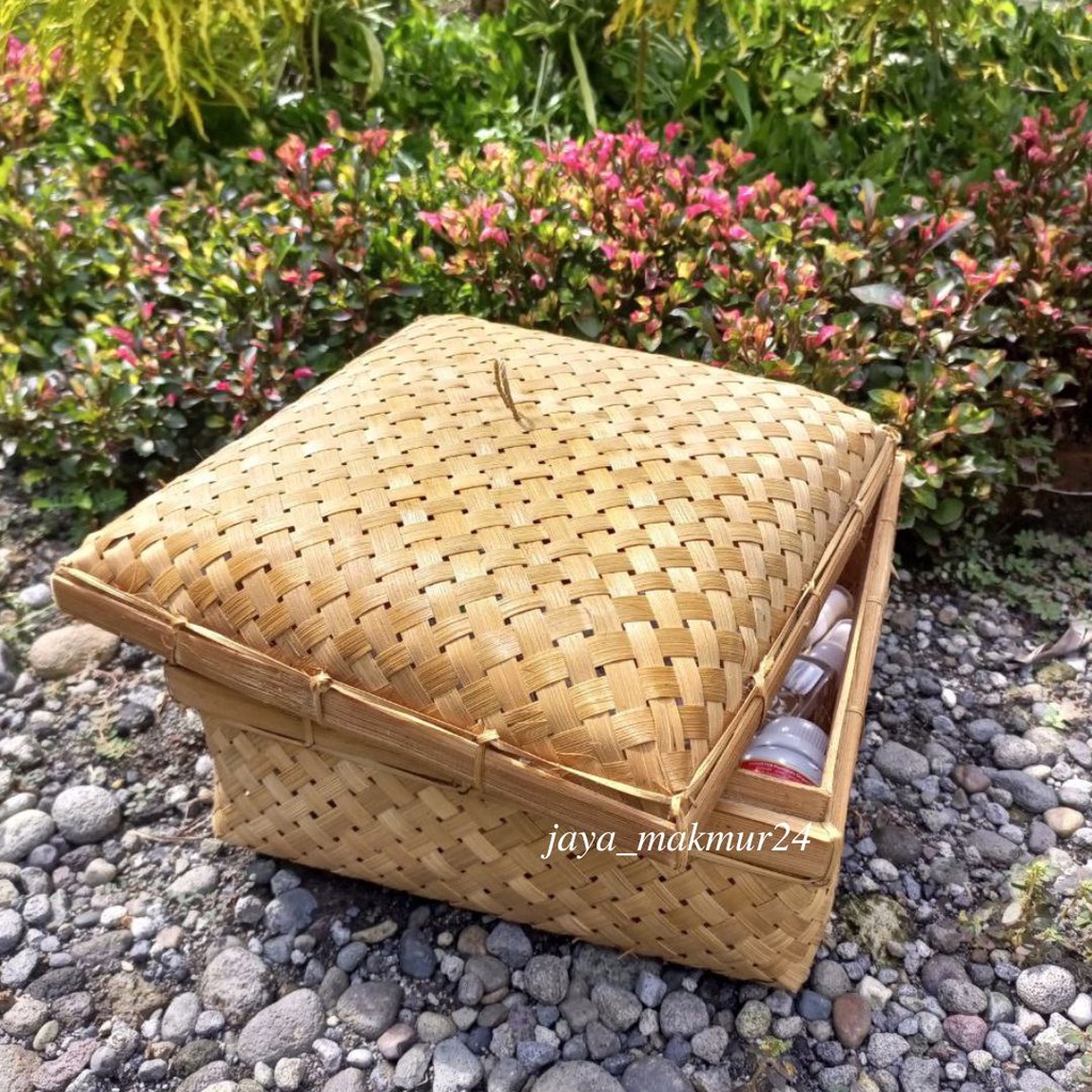 Jual Besek Sokase - Besek Kaki - Besek Hampers Premium 20x20 | Shopee ...