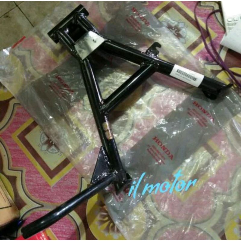 Jual STANDAR TENGAH / STANDAR 2 TIGER ORIGINAL | Shopee Indonesia