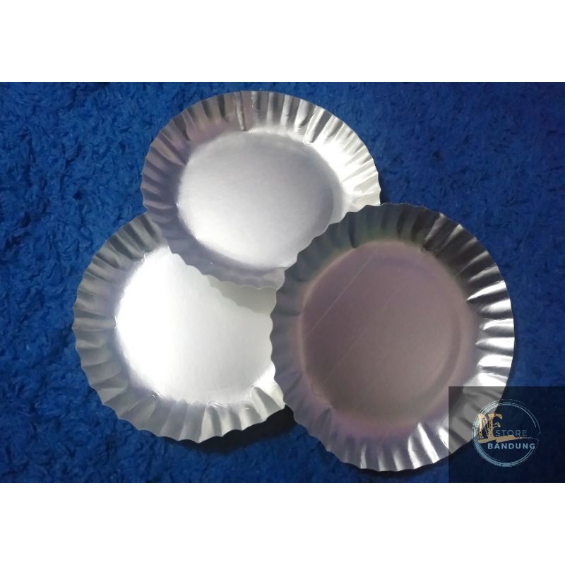 Jual Piring Kertas Kue Ulang Tahun Isi 10 Pcs Pisin Kertas Warna Silver | Shopee Indonesia