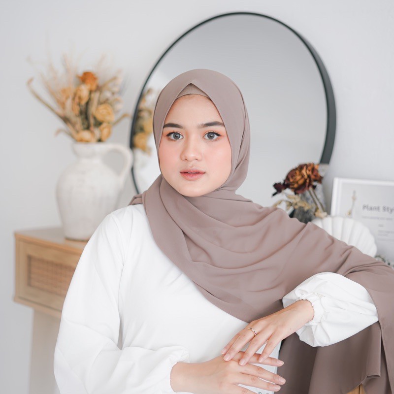 Jual Nelafa Hijab Pashmina Cerutty Babydoll Premium | Shopee Indonesia