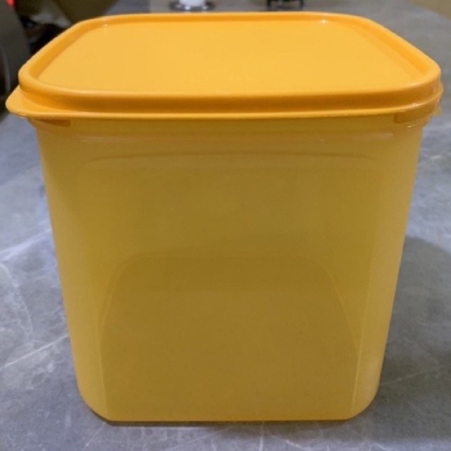 Jual SMART SAVER SQUARE 4 liter tupperware second preloved , tutup ...