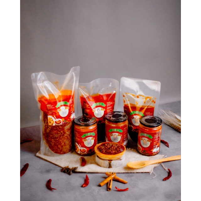 Jual Chili Oil ( REMPAH ) 900 gram ( komposisi 80% cabe 20% Minyak ...