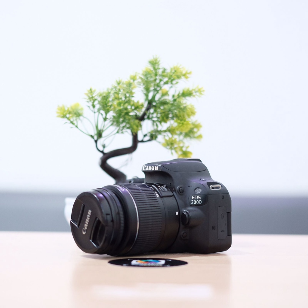 Jual Kamera Canon 200D Lensa Kit 18-55mm STM Mullus Termurah Kamera ...