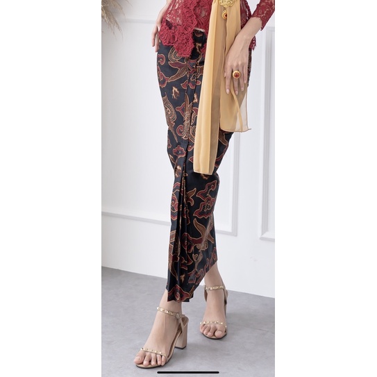 Jual Rok Wiron/Wiru Batik | Jarik Batik | Kamen Jadi Wiron | Shopee ...