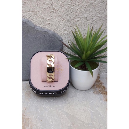 Jual Marc jacobs the cuff watch (authentic / original ) | Shopee Indonesia
