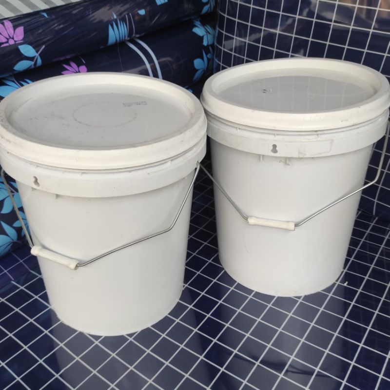 Jual ember 25kg tambah tutup. bekas selai. bekas masih baru | Shopee ...
