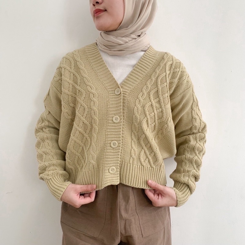 Jual Tamara Vintage Crop Cardi Tebal (Cardigan Rajut Cable Wanita Korea / Korean Cardigan ...