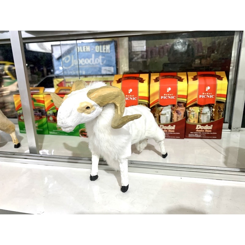 Jual miniatur domba ukuran sedang | Shopee Indonesia