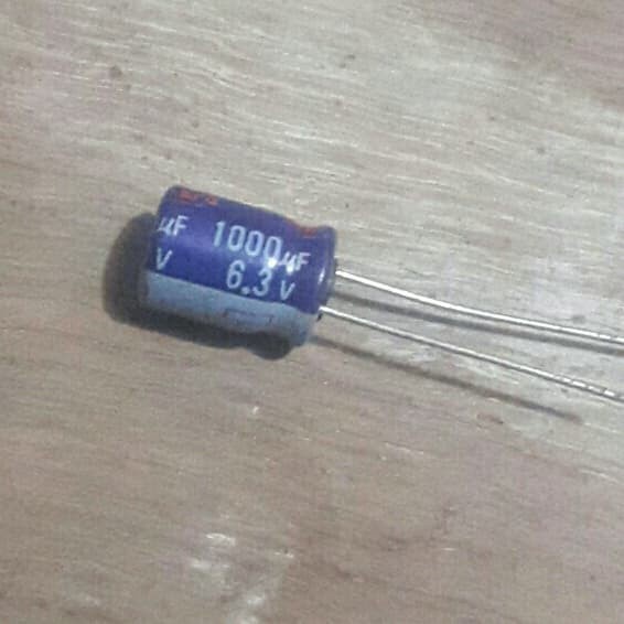 Jual elko 1000uf 6.3v elco 1000 uf 6.3 v / 1000uf 6,3v Panasonic ( 10 biji ) | Shopee Indonesia