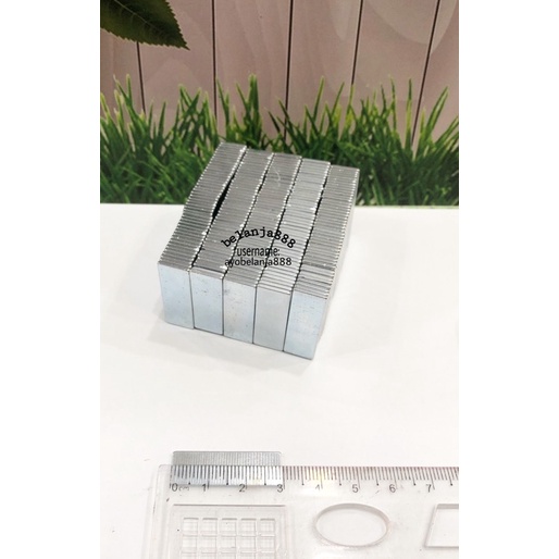 Jual Magnet NEODYMIUM 30x10x1,5 satuan | Shopee Indonesia