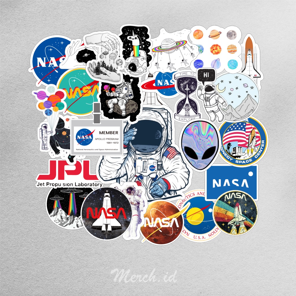 Jual STIKER CASE HP CASE LAPTOP STIKER AESTHETIC SPACE ASTRONOT VERSION ...