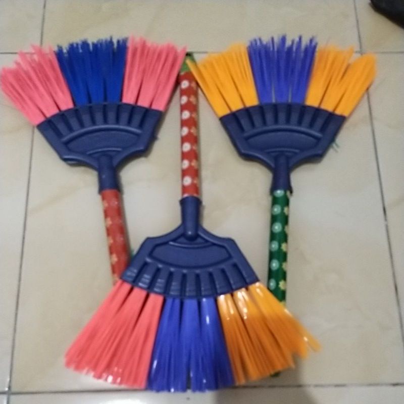Jual sapu mini anak sapu mobil,karpet,sofa,lemari | Shopee Indonesia