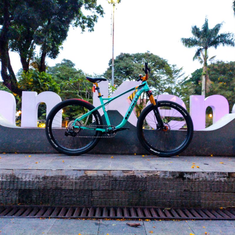 Jual MTB Genio M-701 Full Upgrade (Second) | Shopee Indonesia