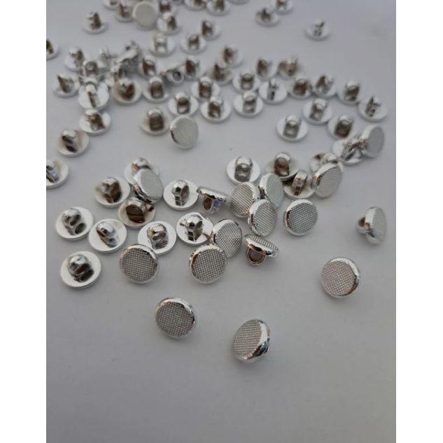 Jual KANCING SILVER BINTIK DATAR 10 .MM KANCING GEPENG DATAR BINTIK ...