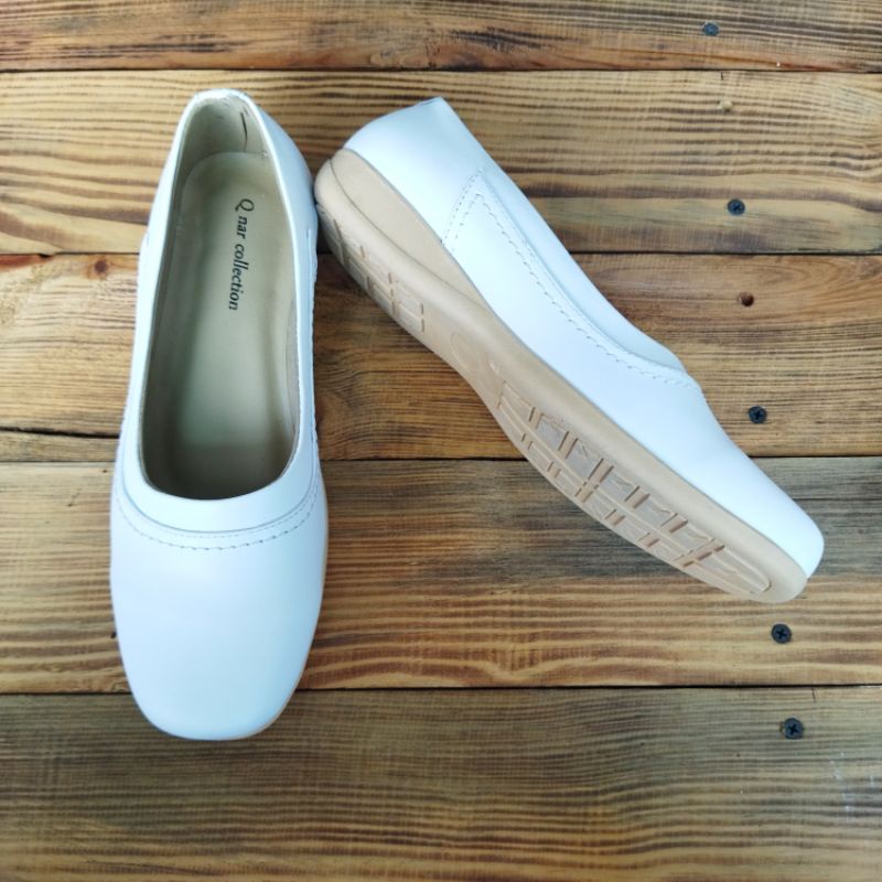 Jual Sepatu perawat(AKPER), Sepatu casual/formal wanita putih (Free ...