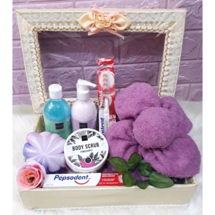 Jual PAKET SESERAHAN ALAT MANDI SCARLEET | Shopee Indonesia