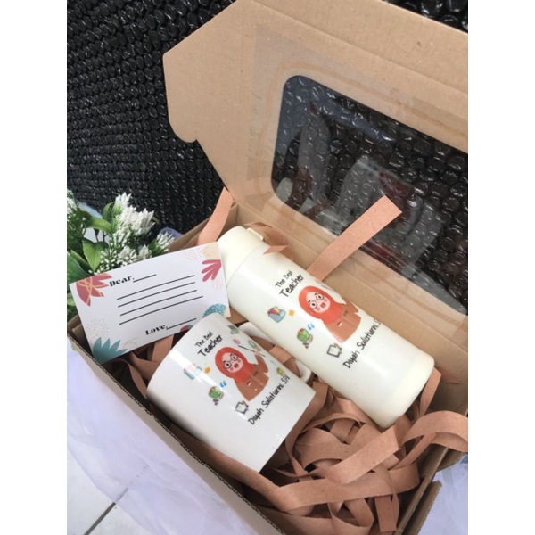 Jual HAMPERS CUSTOM/HAMPERS WISUDA/HAMPERS HARI GURU/HAMPERS ULANG ...