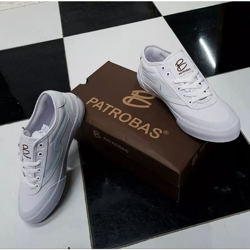 Jual PATROBAS | IVAN TRIPLE WHITE | Shopee Indonesia