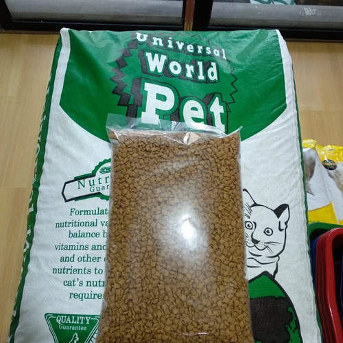 Jual Universal Kitten Repack 1kg | Shopee Indonesia