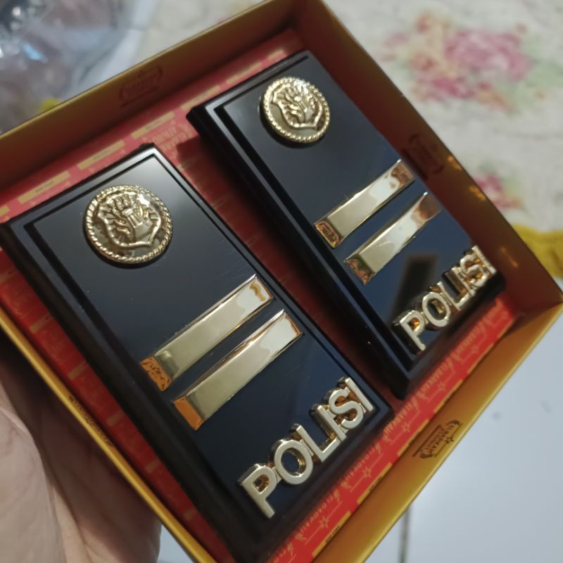 Jual PANGKAT POLRI/PIN/EMBLEM/WING/ PANGKAT PDH POLISI/PANGKAT PDU ...
