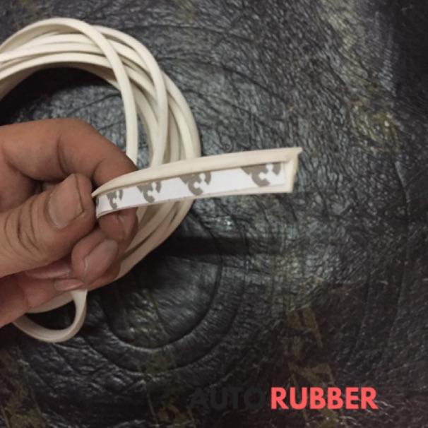 Jual TREND TERKINI Karet List Bodykit / List Spakbor / Karet Fender ...